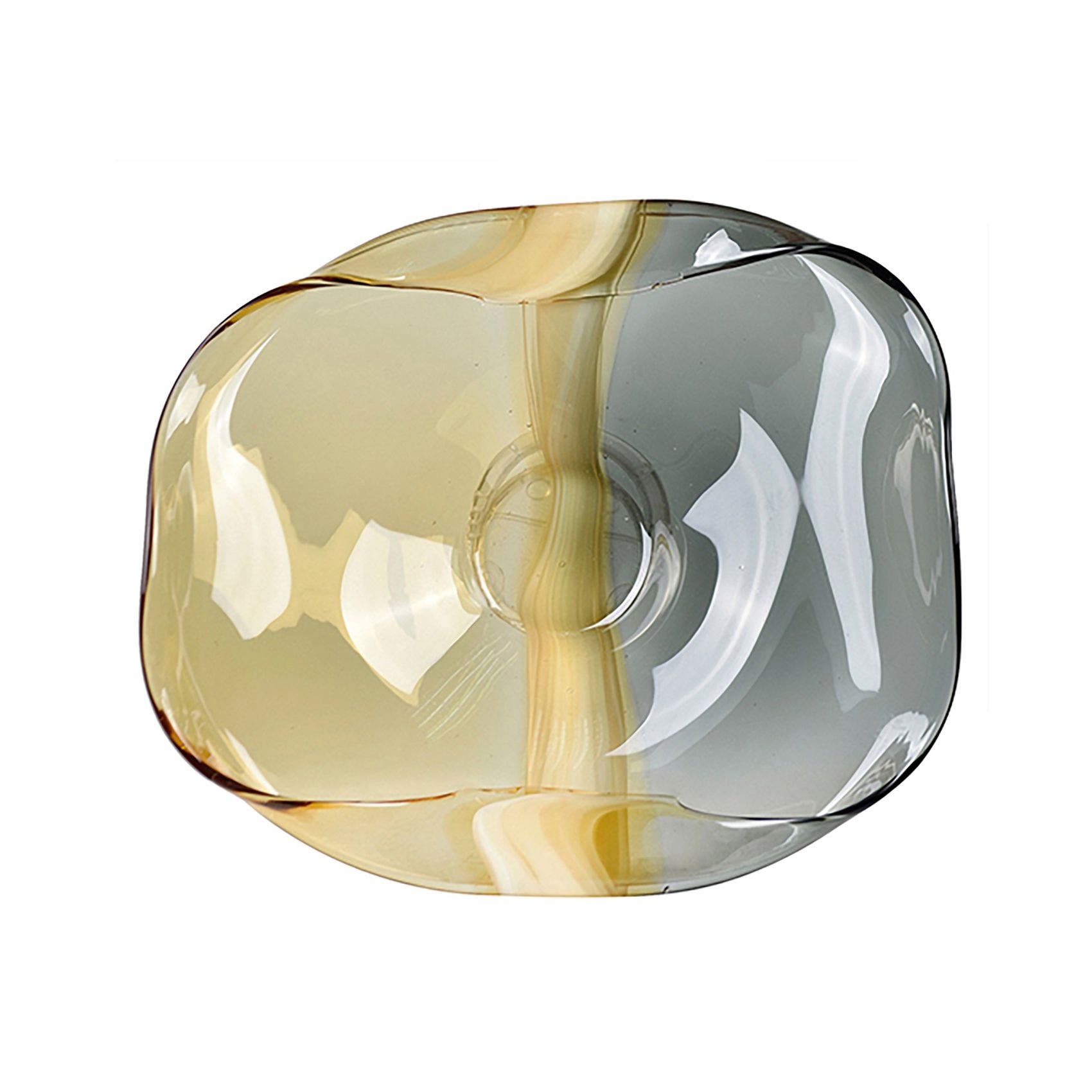 To browse the Venia store,